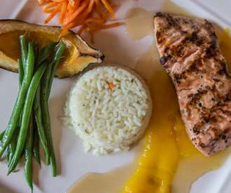 Gallery | Raven's Den Steakhouse and Taproom | Manchester Center, VT